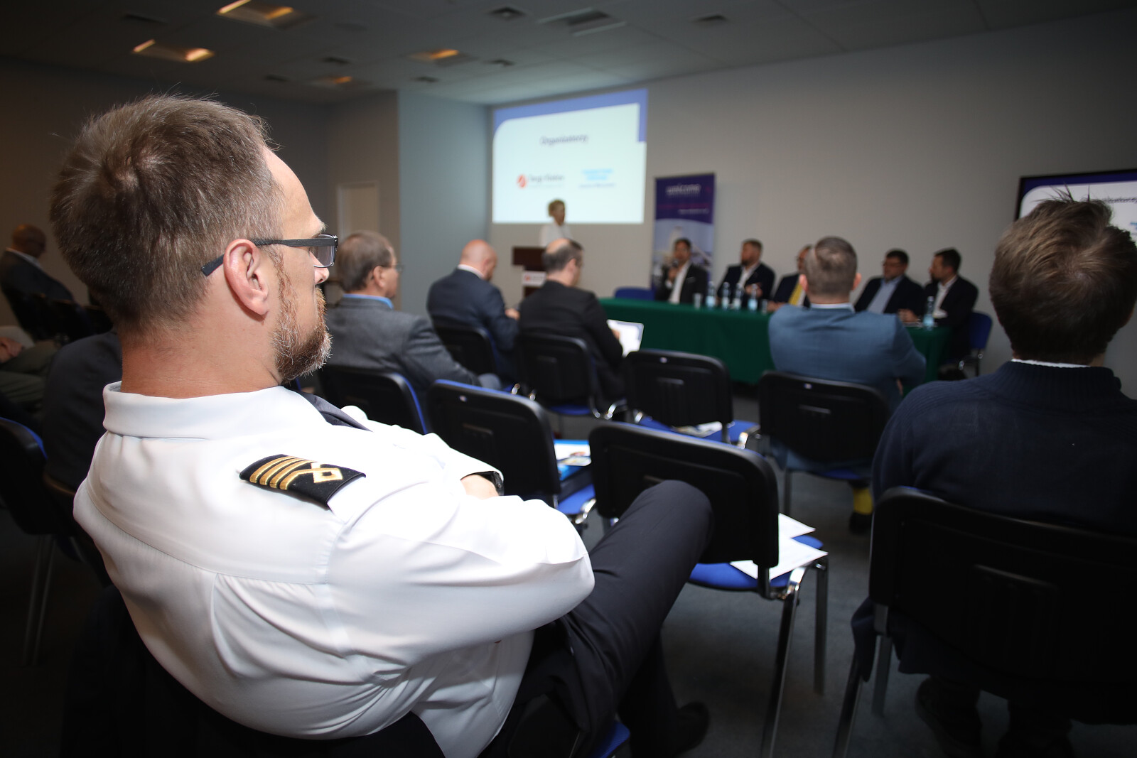 Artificial intelligence at airports. Technology & Law for Aviation ...