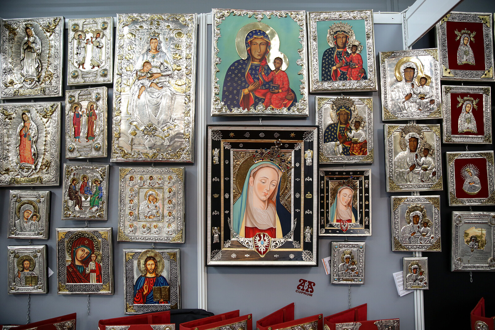 The beauty of religious and spiritual art displayed at the Sacroexpo ...